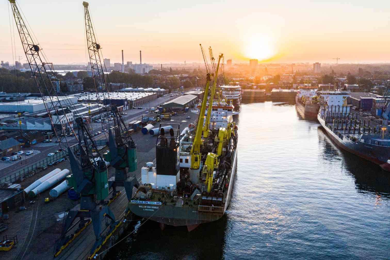 World's first for Boskalis in operating a dredging vessel on 100 ...